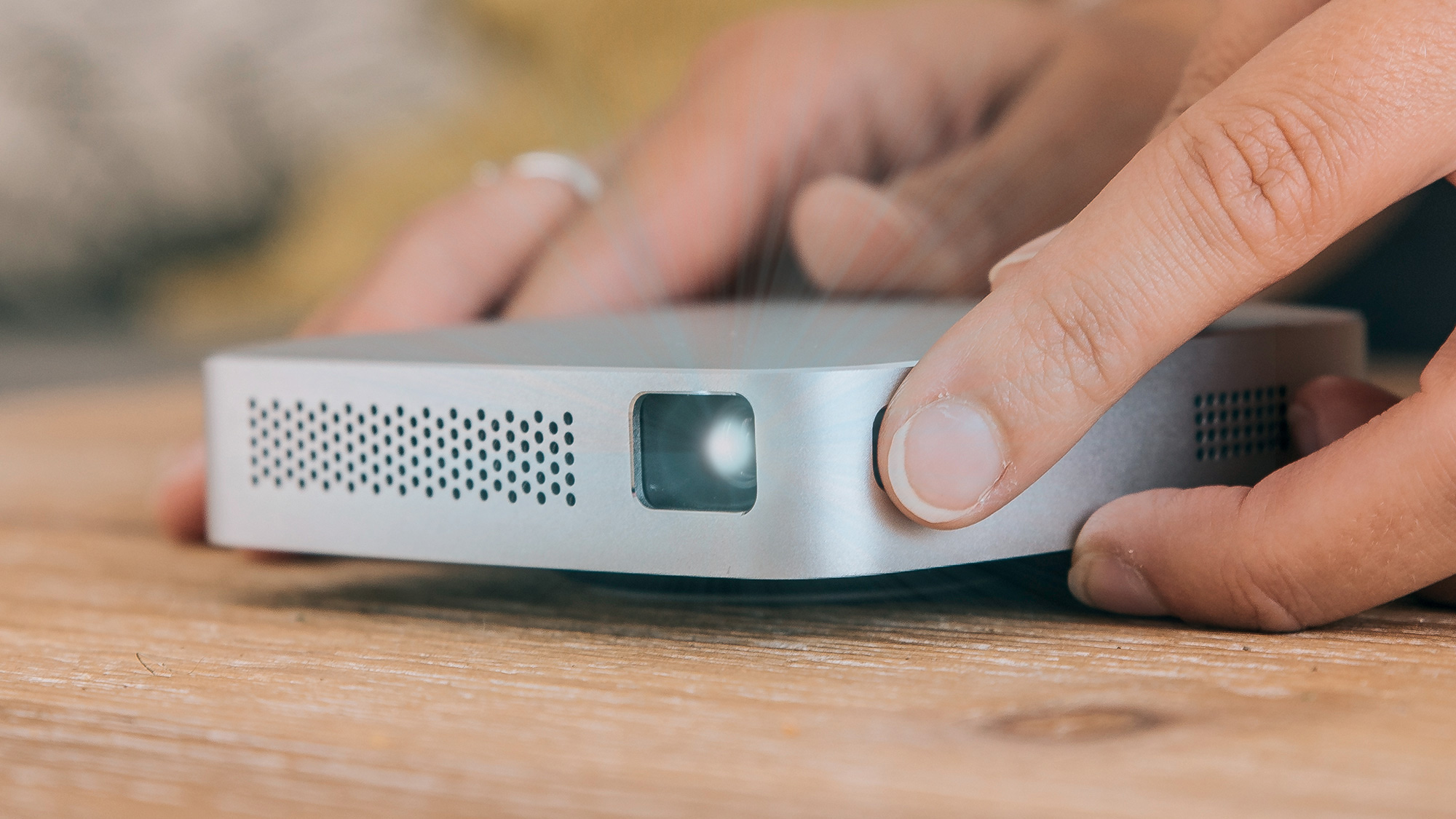 Philips PicoPix PPX5110 Review: Entry Ticket To Mini Projectors