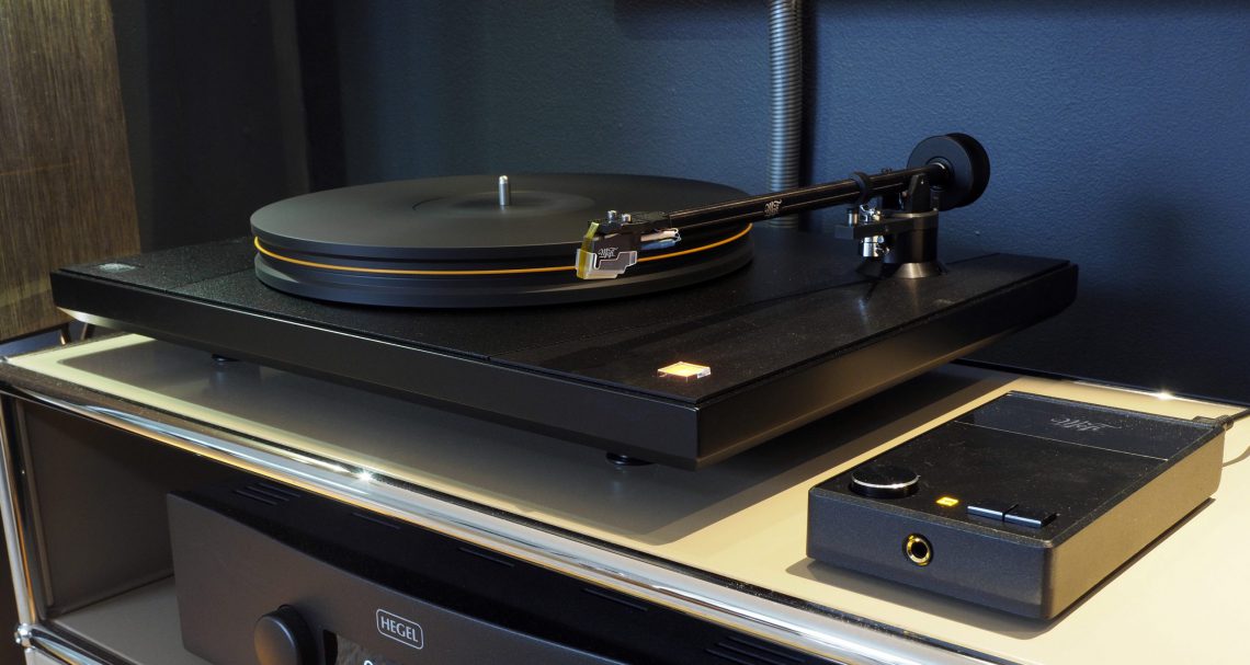 Reference Turntable From MoFi