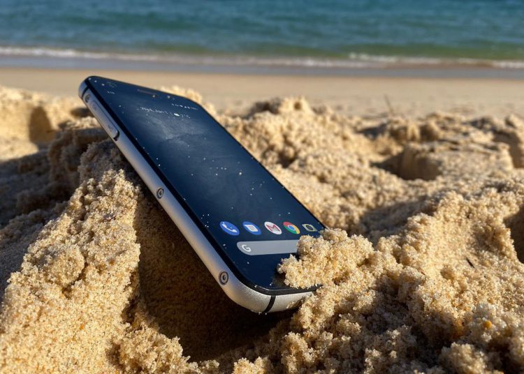 Unbreakable Smartphones Comparison Review 2020