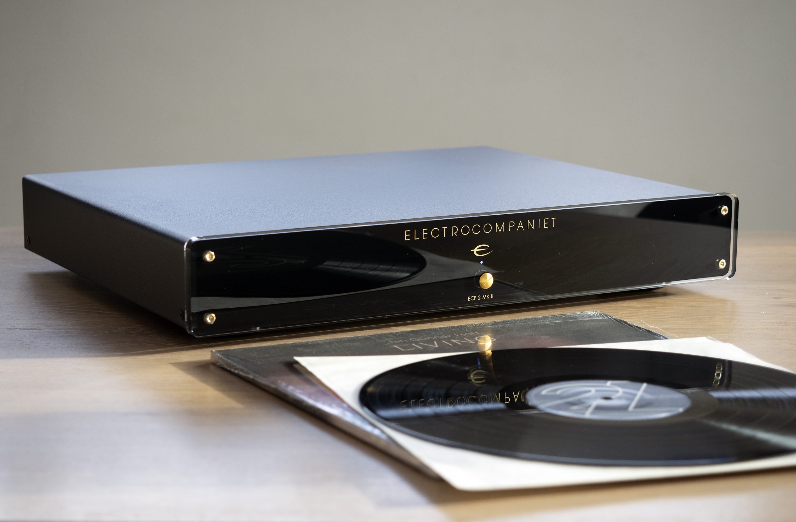 Review: Electrocompaniet ECP-2 MKII | Small But Audible Improvements