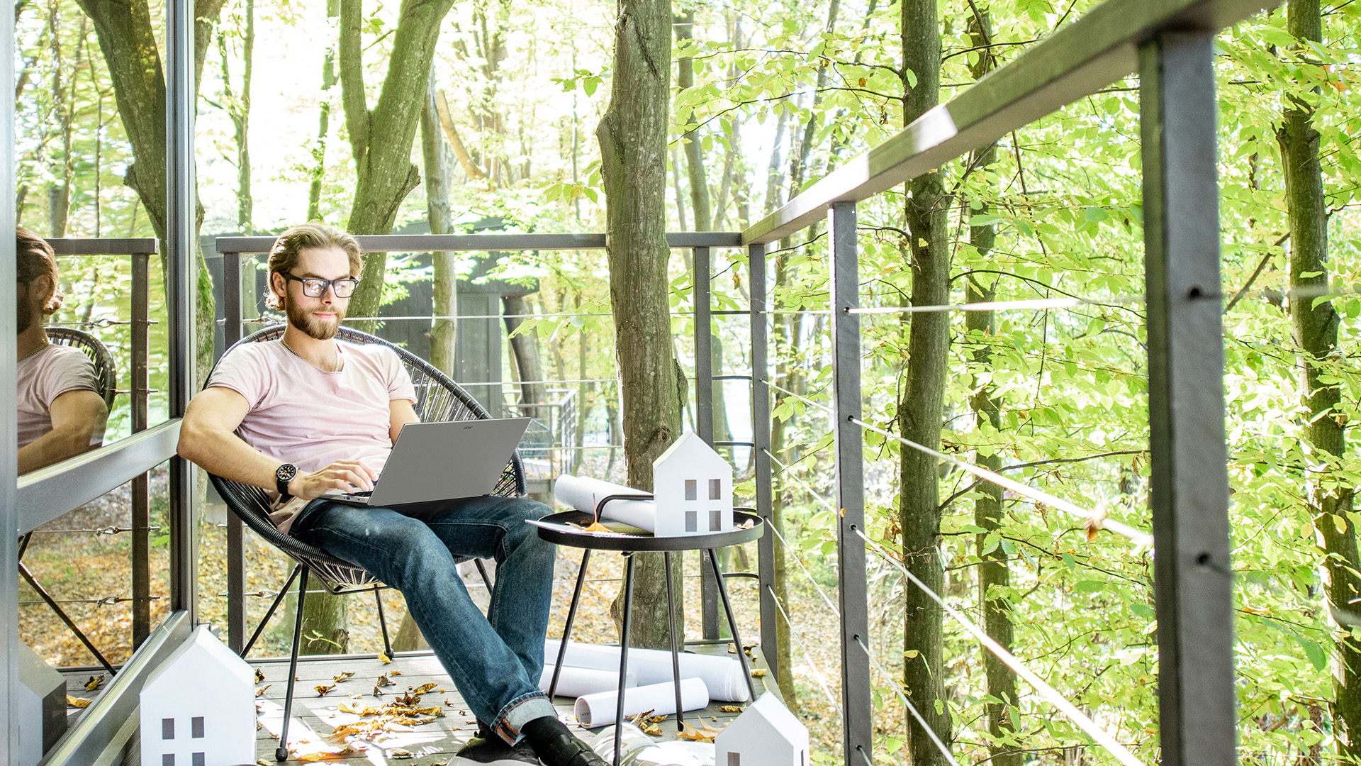 Acer Aspire Vero (AV15-51-7555) Review: PC In Green Style